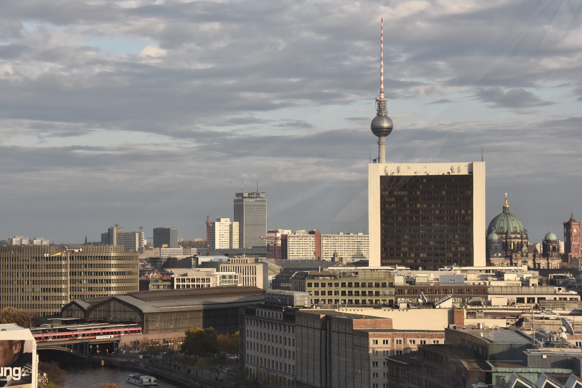 Berlin Mitte - Life and Lamas